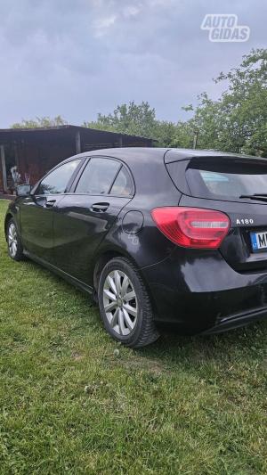 Mercedes-Benz A 180 2013 in Vilnius, with an engine capacity of 1.80 L and mileage of 343 thousand km for 5400 €, photo 8 on AUTOMOTO.COM.LV