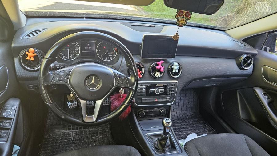 Mercedes-Benz A 180 2013 in Vilnius, with an engine capacity of 1.80 L and mileage of 343 thousand km for 5400 €, photo 13 on AUTOMOTO.COM.LV