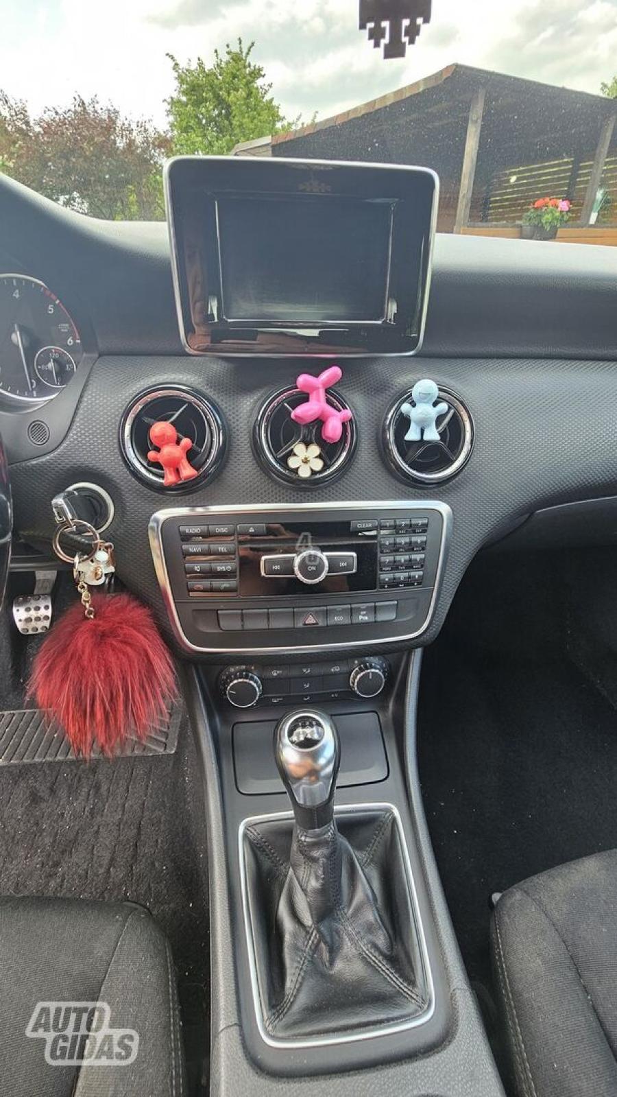 Mercedes-Benz A 180 2013 in Vilnius, with an engine capacity of 1.80 L and mileage of 343 thousand km for 5400 €, photo 16 on AUTOMOTO.COM.LV