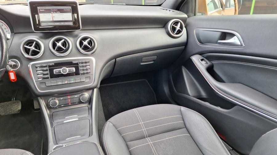 Mercedes-Benz A 180 2013 in Riga, with an engine capacity of 1.80 L and mileage of 286 thousand km for 12300 €, photo 9 on AUTOMOTO.COM.LV