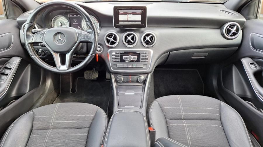 Mercedes-Benz A 180 2013 in Riga, with an engine capacity of 1.80 L and mileage of 286 thousand km for 12300 €, photo 11 on AUTOMOTO.COM.LV