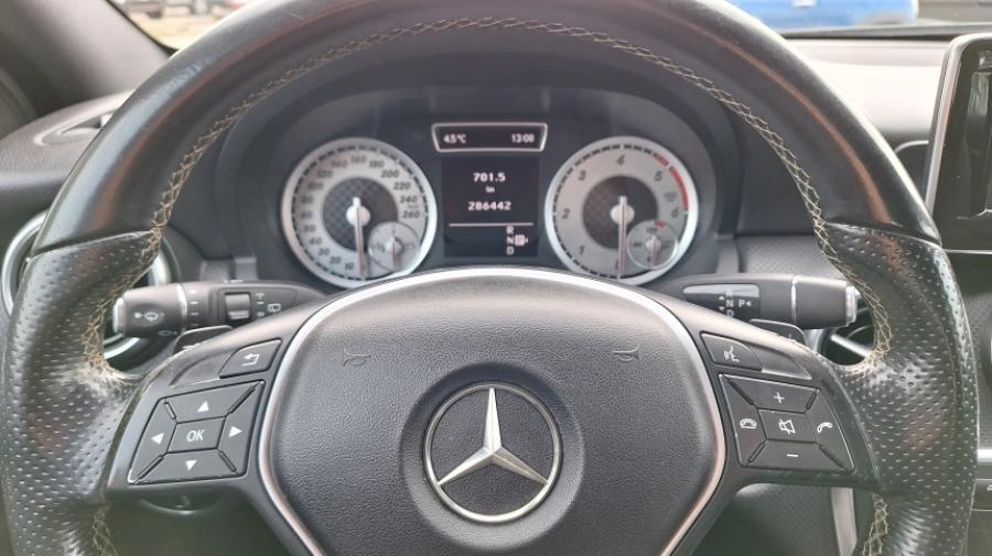 Mercedes-Benz A 180 2013 in Riga, with an engine capacity of 1.80 L and mileage of 286 thousand km for 12300 €, photo 20 on AUTOMOTO.COM.LV
