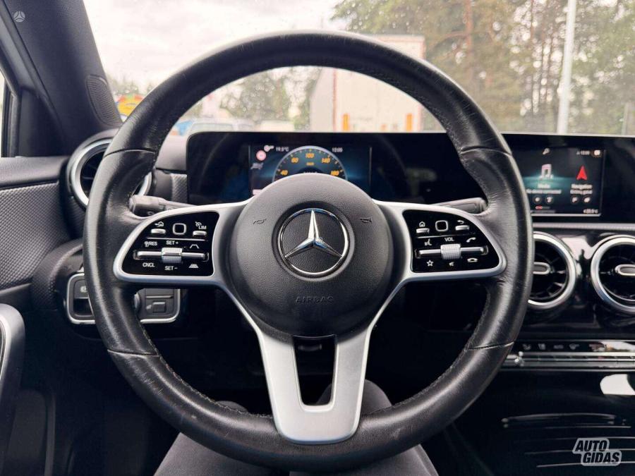 Mercedes-Benz A 180 2019 in Vilnius, with an engine capacity of 1.60 L and mileage of 93 thousand km for 17950 €, photo 20 on AUTOMOTO.COM.LV
