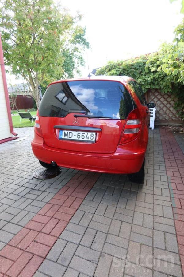 Sarkans Mercedes-Benz A 180 2005 Liepāja, ar dzinēja tilpumu 2.00 L un nobraukumu 87 tūkst. km par 2000 €, foto 3 vietnē AUTOMOTO.COM.LV