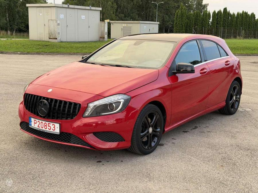 Red Mercedes-Benz A 180 2012 in Taurage, with an engine capacity of 1.60 L and mileage of 190 thousand km for 6500 €, photo 4 on AUTOMOTO.COM.LV