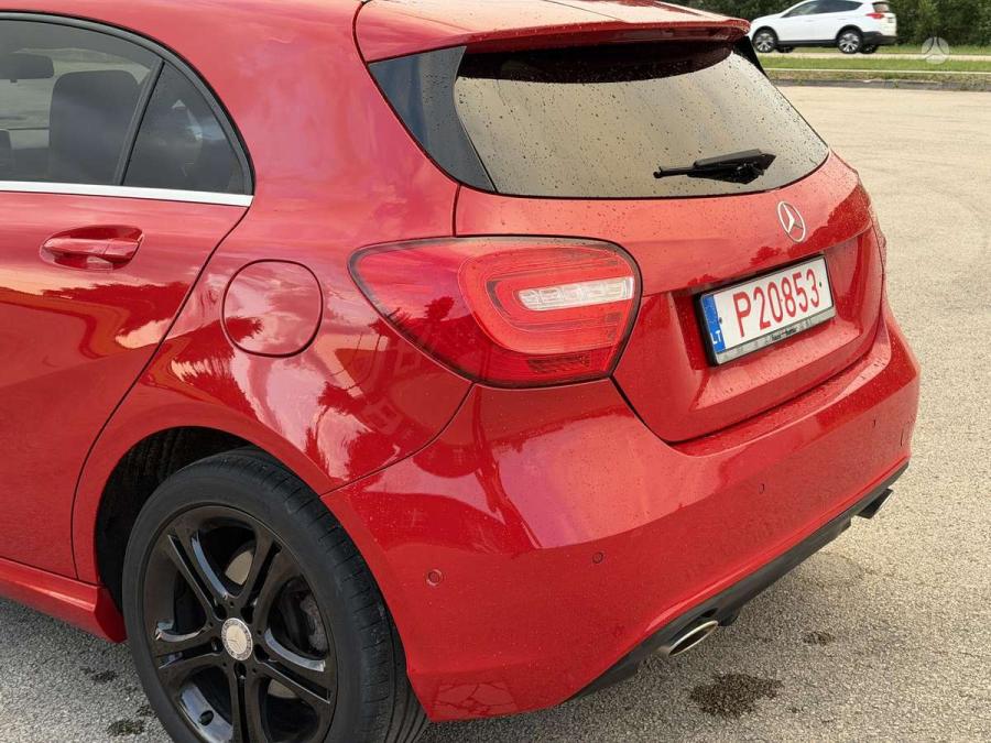 Red Mercedes-Benz A 180 2012 in Taurage, with an engine capacity of 1.60 L and mileage of 190 thousand km for 6500 €, photo 7 on AUTOMOTO.COM.LV
