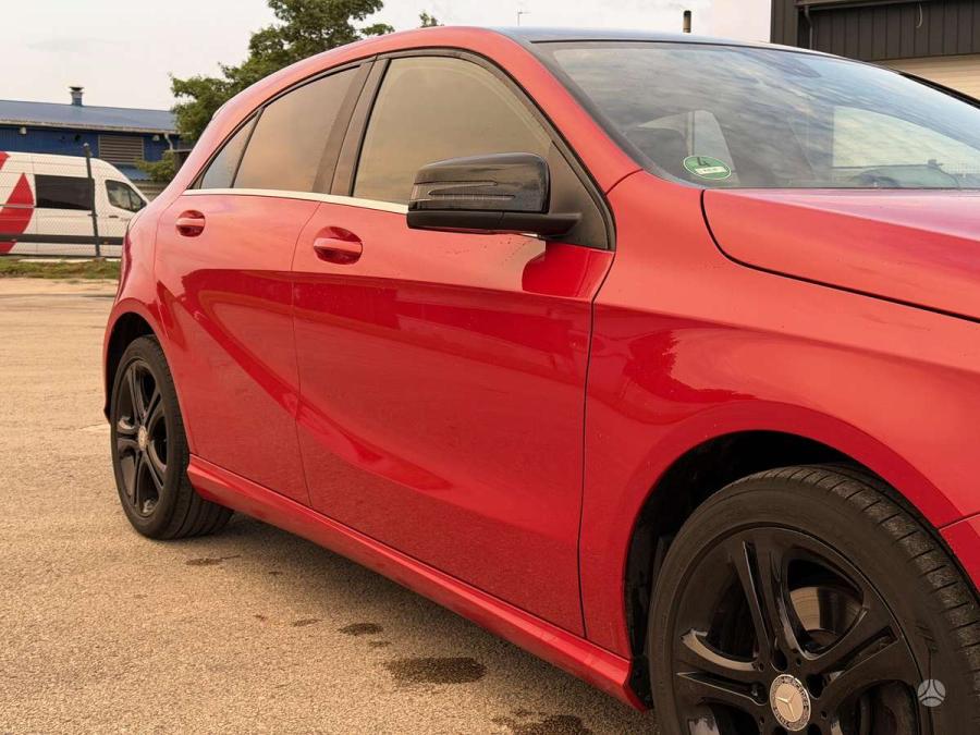 Red Mercedes-Benz A 180 2012 in Taurage, with an engine capacity of 1.60 L and mileage of 190 thousand km for 6500 €, photo 13 on AUTOMOTO.COM.LV