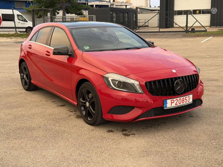 Red Mercedes-Benz A 180 2012 in Taurage, with an engine capacity of 1.60 L and mileage of 190 thousand km for 6500 €, photo 15 on AUTOMOTO.COM.LV