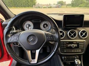 Red Mercedes-Benz A 180 2012 in Taurage, with an engine capacity of 1.60 L and mileage of 190 thousand km for 6500 €, photo 19 on AUTOMOTO.COM.LV