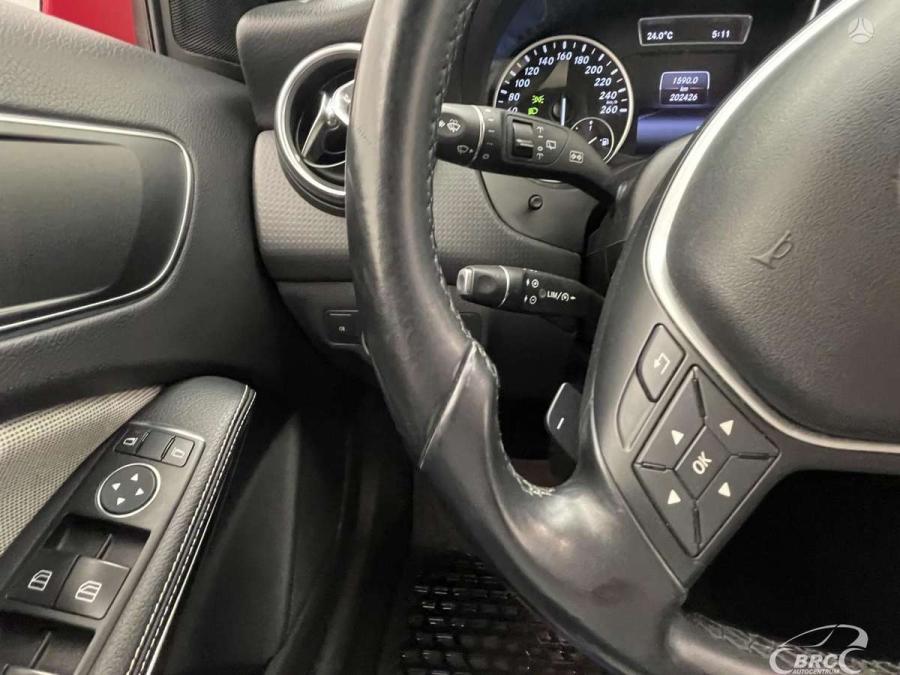 Sarkans Mercedes-Benz A 180 2014 Viļņa, ar dzinēja tilpumu 1.80 L un nobraukumu 202 tūkst. km par 7200 €, foto 32 vietnē AUTOMOTO.COM.LV