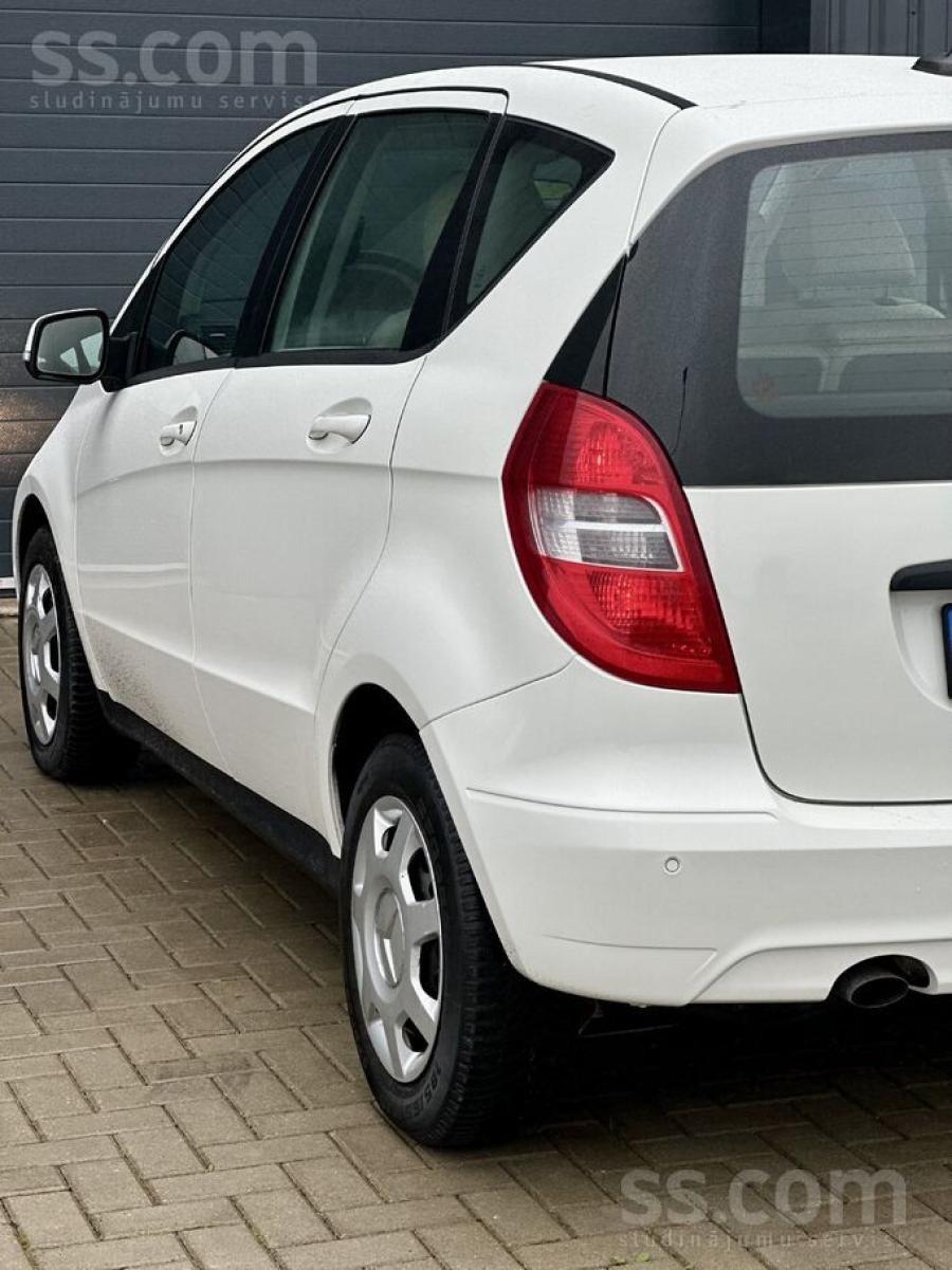 Balts Mercedes-Benz A 180 2010 Talsi, ar dzinēja tilpumu 2.00 L un nobraukumu 138 tūkst. km par 4250 €, foto 8 vietnē AUTOMOTO.COM.LV