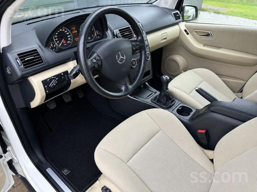 Balts Mercedes-Benz A 180 2010 Talsi, ar dzinēja tilpumu 2.00 L un nobraukumu 138 tūkst. km par 4250 €, foto 10 vietnē AUTOMOTO.COM.LV