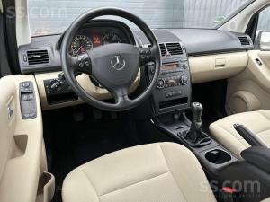 Balts Mercedes-Benz A 180 2010 Talsi, ar dzinēja tilpumu 2.00 L un nobraukumu 138 tūkst. km par 4250 €, foto 15 vietnē AUTOMOTO.COM.LV