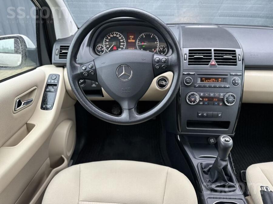 Balts Mercedes-Benz A 180 2010 Talsi, ar dzinēja tilpumu 2.00 L un nobraukumu 138 tūkst. km par 4250 €, foto 29 vietnē AUTOMOTO.COM.LV