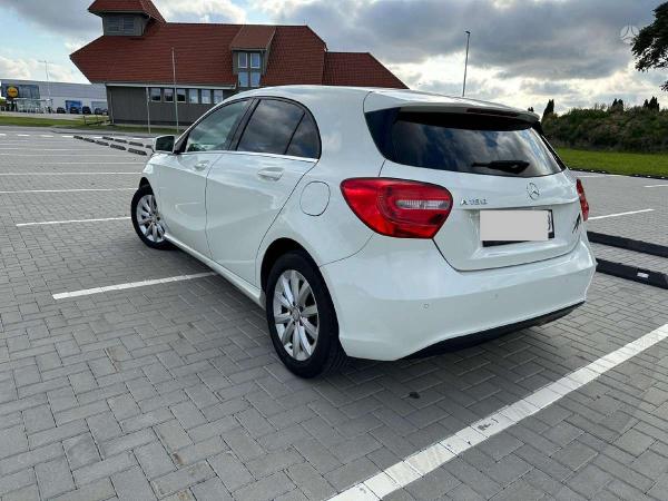 Balts Mercedes-Benz A 180 2012 Klaipėda, ar dzinēja tilpumu 1.60 L un nobraukumu 295 tūkst. km par 5500 €, foto 3 vietnē AUTOMOTO.COM.LV