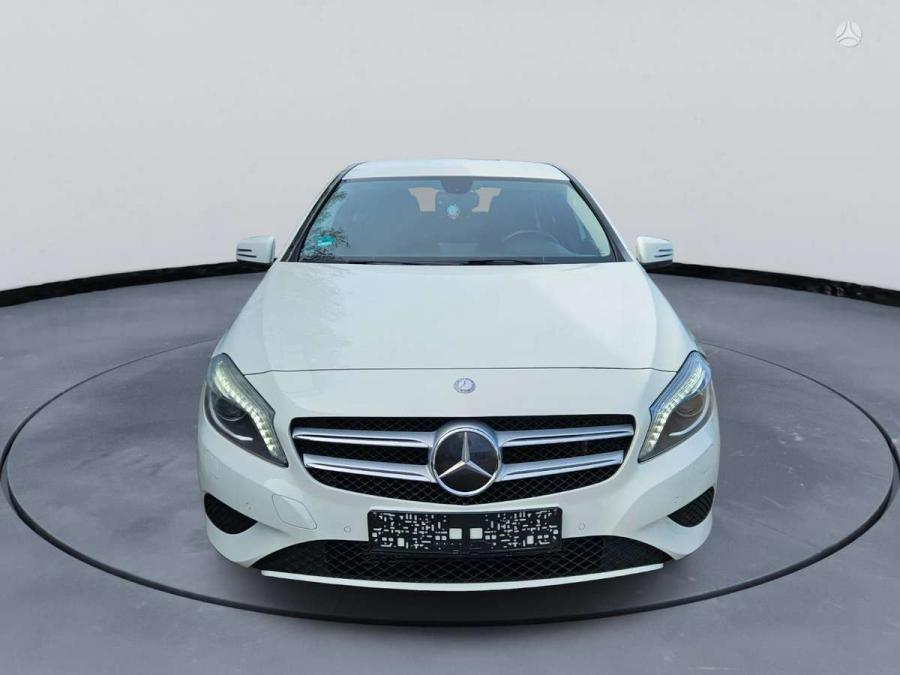 Balts Mercedes-Benz A 180 2012 Marijampole, ar dzinēja tilpumu 1.60 L un nobraukumu 185 tūkst. km par 7700 €, foto 3 vietnē AUTOMOTO.COM.LV