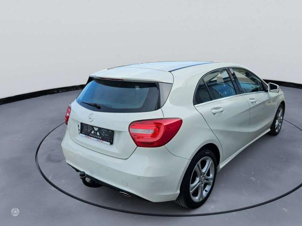 Balts Mercedes-Benz A 180 2012 Marijampole, ar dzinēja tilpumu 1.60 L un nobraukumu 185 tūkst. km par 7700 €, foto 6 vietnē AUTOMOTO.COM.LV