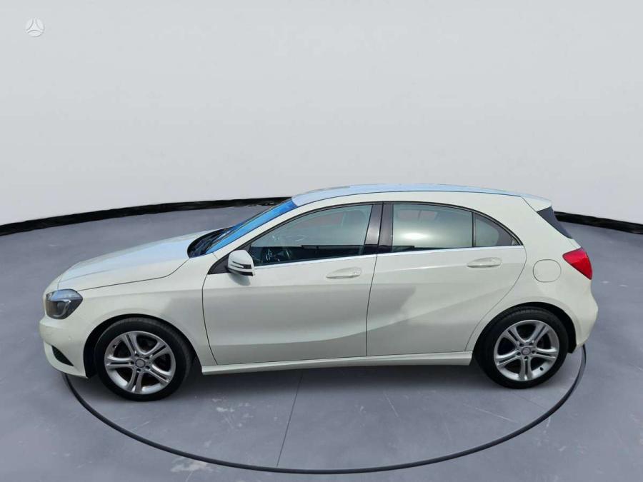 Balts Mercedes-Benz A 180 2012 Marijampole, ar dzinēja tilpumu 1.60 L un nobraukumu 185 tūkst. km par 7700 €, foto 9 vietnē AUTOMOTO.COM.LV