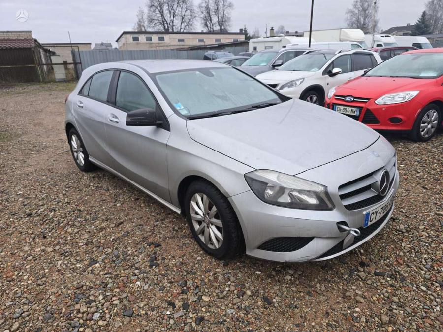 Balts Mercedes-Benz A 180 2013 Tauragė, ar dzinēja tilpumu 1.80 L un nobraukumu 280 tūkst. km par 3200 €, foto 1 vietnē AUTOMOTO.COM.LV