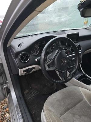 Balts Mercedes-Benz A 180 2013 Tauragė, ar dzinēja tilpumu 1.80 L un nobraukumu 280 tūkst. km par 3200 €, foto 10 vietnē AUTOMOTO.COM.LV