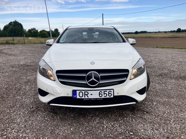 White Mercedes-Benz A 180 2013 in Talsi, with an engine capacity of 1.50 L and mileage of 223 thousand km for 7999 €, photo 7 on AUTOMOTO.COM.LV