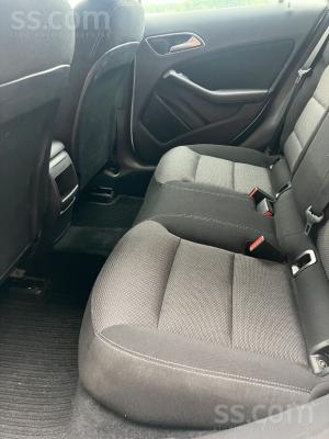 White Mercedes-Benz A 180 2013 in Talsi, with an engine capacity of 1.50 L and mileage of 223 thousand km for 7999 €, photo 14 on AUTOMOTO.COM.LV