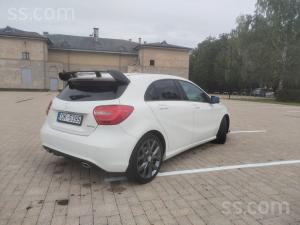 White Mercedes-Benz A 180 2013 in Saldus, with an engine capacity of 1.50 L and mileage of 311 thousand km for 7500 €, photo 6 on AUTOMOTO.COM.LV