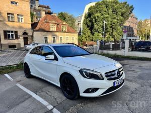 Белый Мерседес А 180 2013 в Рига, объемом двигателя 1.60 л и пробегом 126 тыс. км за 10500 €, фото 1 на AUTOMOTO.COM.LV