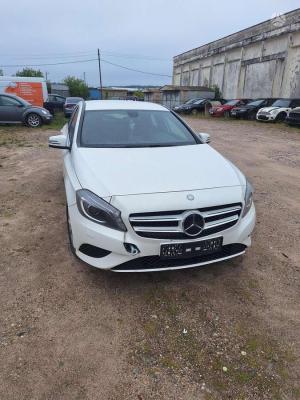 White Mercedes-Benz A 180 2013 in Vilnius, with an engine capacity of 1.80 L and mileage of 275 thousand km for 4150 €, photo  on AUTOMOTO.COM.LV