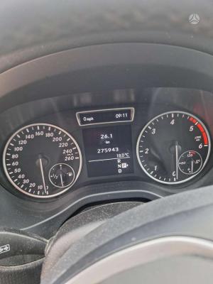 White Mercedes-Benz A 180 2013 in Vilnius, with an engine capacity of 1.80 L and mileage of 275 thousand km for 4150 €, photo 7 on AUTOMOTO.COM.LV