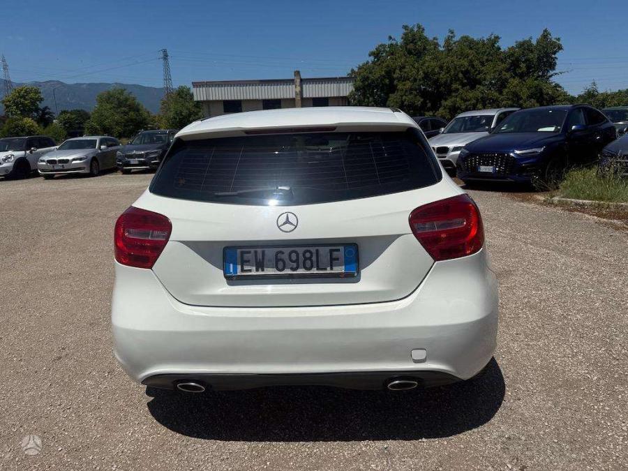 White Mercedes-Benz A 180 2014 in Siauliai, with an engine capacity of 1.80 L and mileage of 270 thousand km for 5200 €, photo 7 on AUTOMOTO.COM.LV