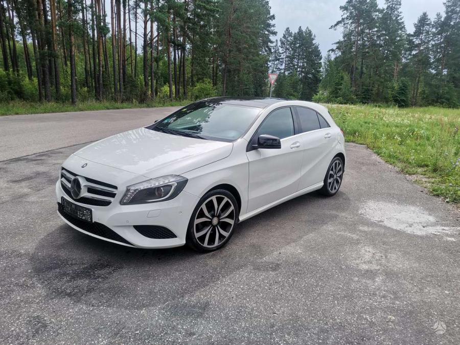 Balts Mercedes-Benz A 180 2014 Varėna, ar dzinēja tilpumu 1.60 L un nobraukumu 269 tūkst. km par 8750 €, foto 4 vietnē AUTOMOTO.COM.LV