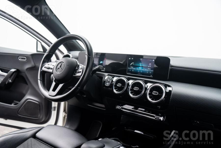 White Mercedes-Benz A 180 2018 in Tallinn, with an engine capacity of 1.50 L and mileage of 150 thousand km for 16999 €, photo 11 on AUTOMOTO.COM.LV