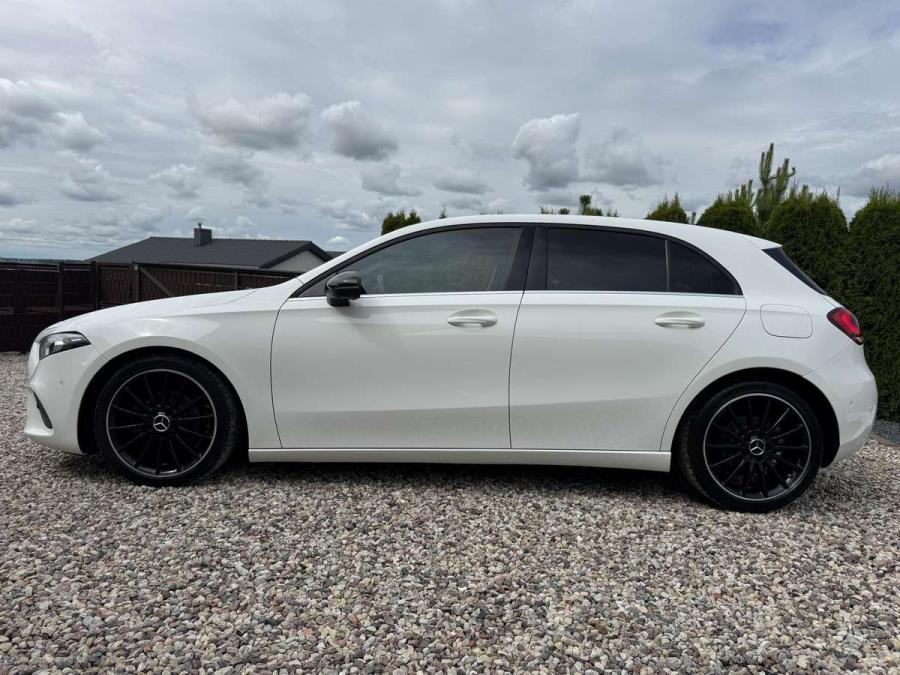 White Mercedes-Benz A 180 2018 in Jonava, with an engine capacity of 1.46 L and mileage of 188 thousand km for 15000 €, photo 6 on AUTOMOTO.COM.LV