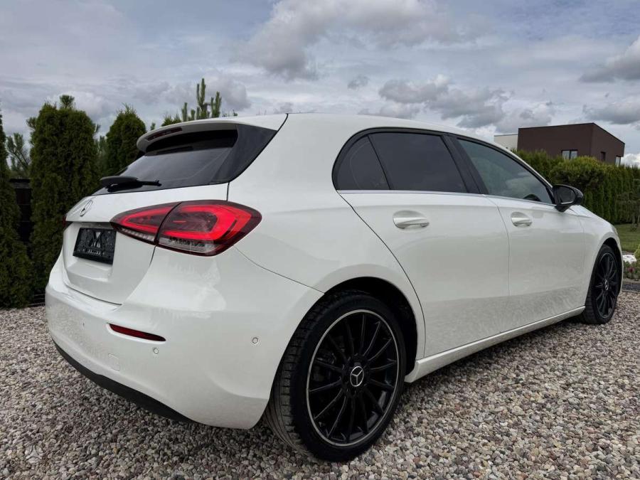 White Mercedes-Benz A 180 2018 in Jonava, with an engine capacity of 1.46 L and mileage of 188 thousand km for 15000 €, photo 8 on AUTOMOTO.COM.LV