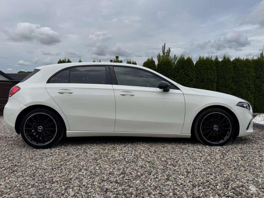 White Mercedes-Benz A 180 2018 in Jonava, with an engine capacity of 1.46 L and mileage of 188 thousand km for 15000 €, photo 9 on AUTOMOTO.COM.LV