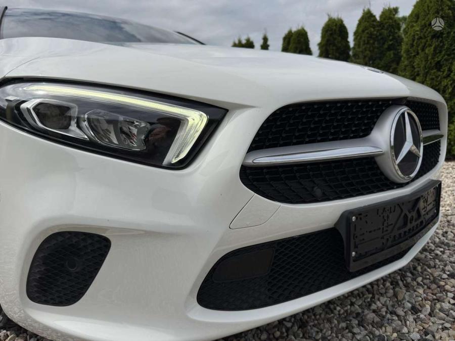 White Mercedes-Benz A 180 2018 in Jonava, with an engine capacity of 1.46 L and mileage of 188 thousand km for 15000 €, photo 12 on AUTOMOTO.COM.LV
