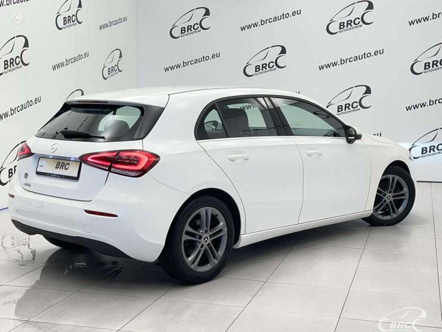 White Mercedes-Benz A 180 2019 in Vilnius, with an engine capacity of 1.33 L and mileage of 52 thousand km for 16900 €, photo 3 on AUTOMOTO.COM.LV