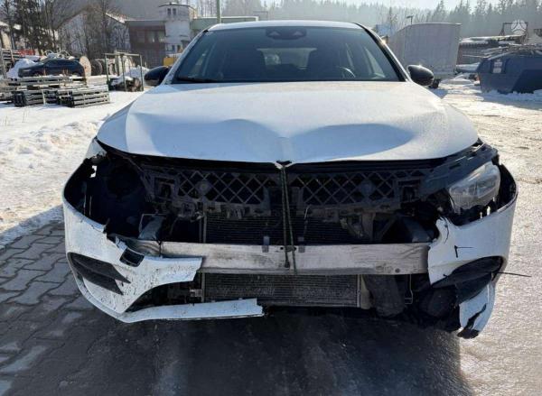 Белый Мерседес А 180 2019 в Мариямполе, объемом двигателя 1.46 л и пробегом 140 тыс. км за 11500 €, фото 5 на AUTOMOTO.COM.LV