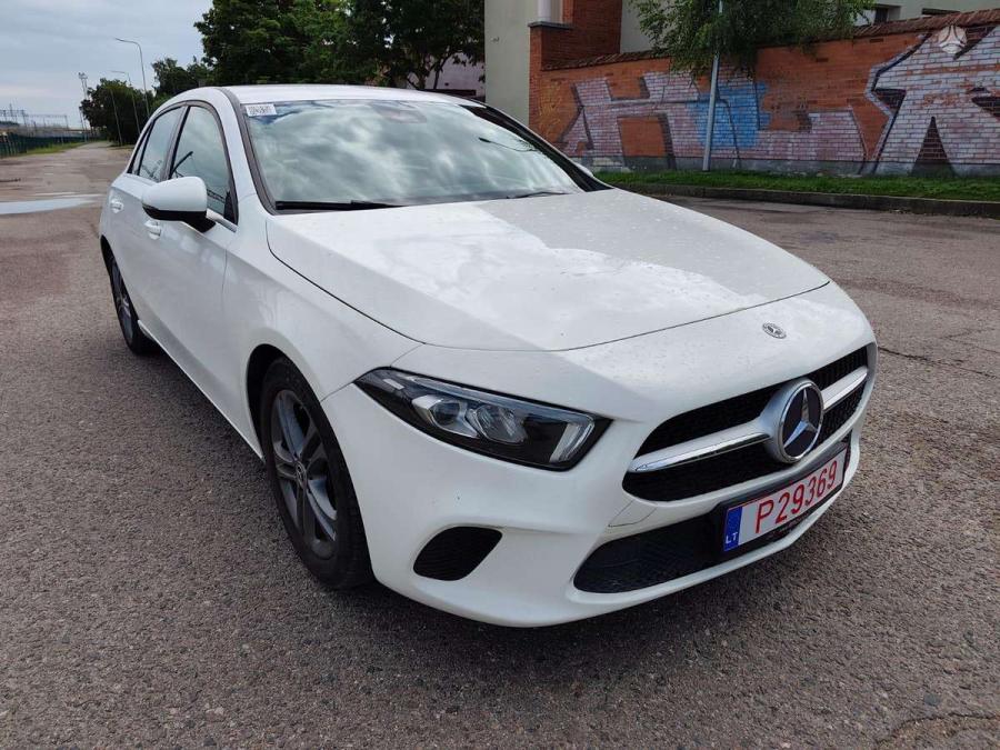 Balts Mercedes-Benz A 180 2019 Šauļi, ar dzinēja tilpumu 1.40 L un nobraukumu 51 tūkst. km par 15900 €, foto 4 vietnē AUTOMOTO.COM.LV