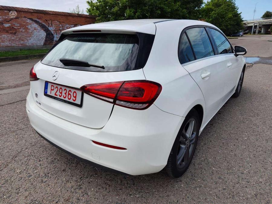 Balts Mercedes-Benz A 180 2019 Šauļi, ar dzinēja tilpumu 1.40 L un nobraukumu 51 tūkst. km par 15900 €, foto 5 vietnē AUTOMOTO.COM.LV