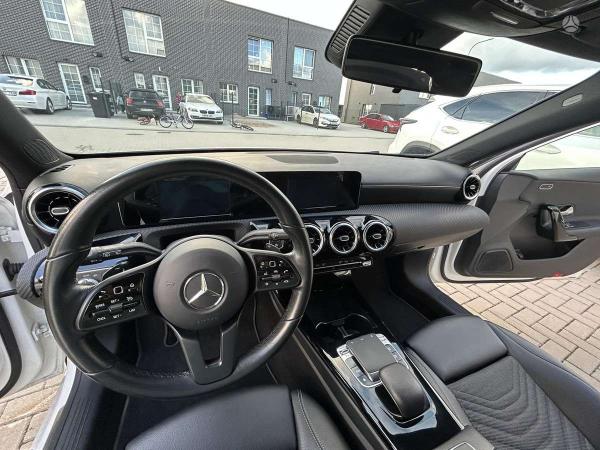 Мерседес А 180 2019 в Клайпеда на AUTOMOTO.COM.LV Белый Мерседес А 180 2019 в Клайпеда, объемом двигателя 1.33 л и пробегом 70 тыс. км за 17500 €, фото 11 на AUTOMOTO.COM.LV