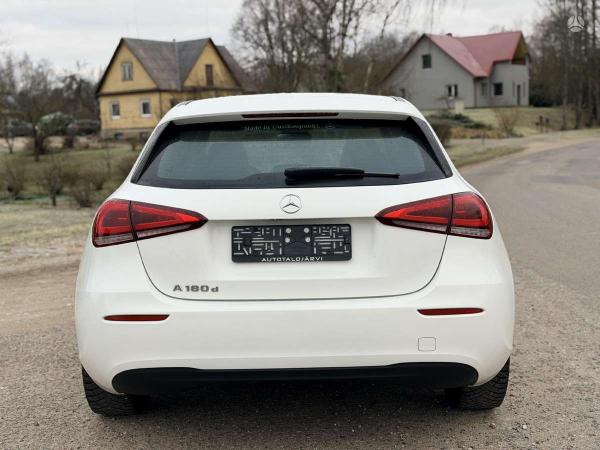 Balts Mercedes-Benz A 180 2020 Utena, ar dzinēja tilpumu 1.46 L un nobraukumu 158 tūkst. km par 15990 €, foto 10 vietnē AUTOMOTO.COM.LV