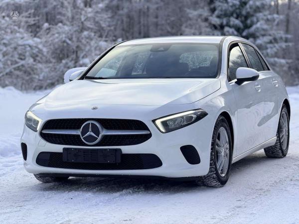 White Mercedes-Benz A 180 2020 in Utena, with an engine capacity of 1.46 L and mileage of 158 thousand km for 15990 €, photo 6 on AUTOMOTO.COM.LV