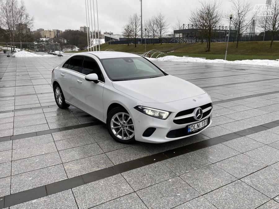 Balts Mercedes-Benz A 180 2019 Jonava, ar dzinēja tilpumu 1.50 L un nobraukumu 34 tūkst. km par 26999 €, foto 1 vietnē AUTOMOTO.COM.LV