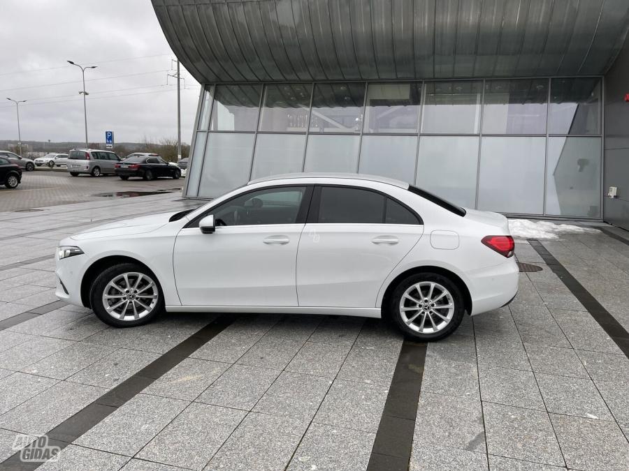 Balts Mercedes-Benz A 180 2019 Jonava, ar dzinēja tilpumu 1.50 L un nobraukumu 34 tūkst. km par 26999 €, foto 12 vietnē AUTOMOTO.COM.LV