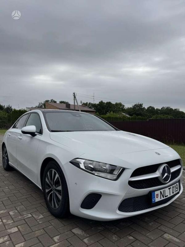 Balts Mercedes-Benz A 180 2020 Kauņa, ar dzinēja tilpumu 1.50 L un nobraukumu 177 tūkst. km par 19000 €, foto 1 vietnē AUTOMOTO.COM.LV