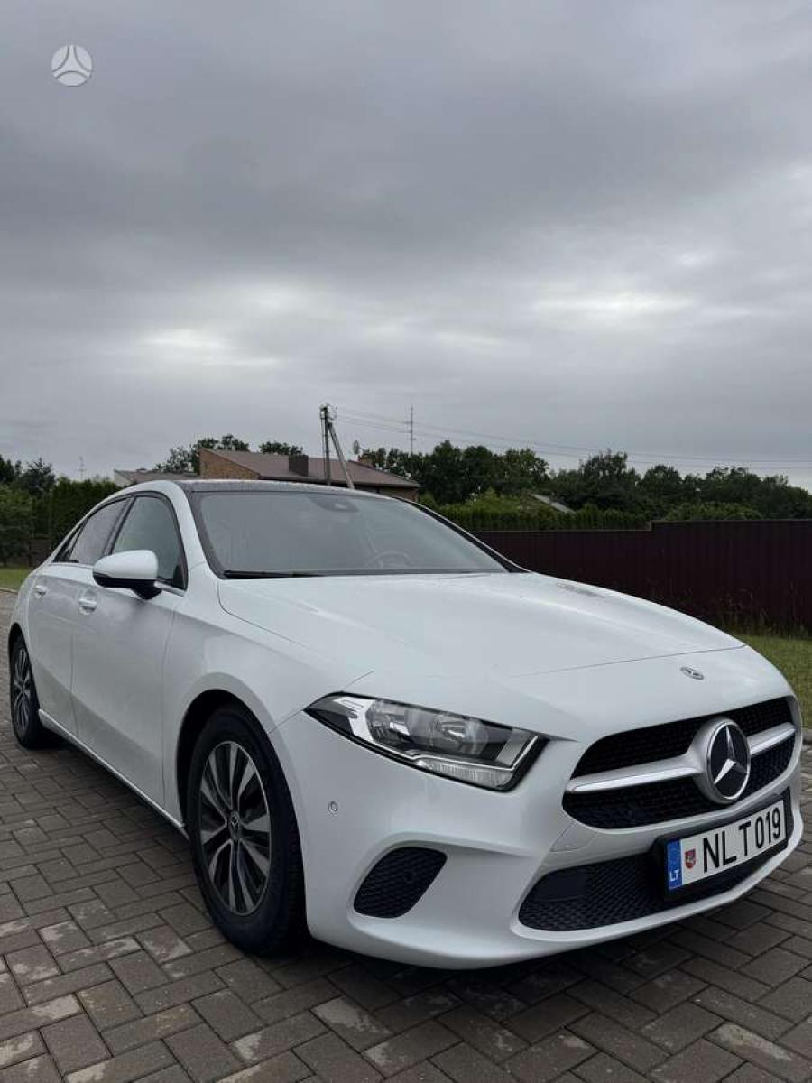 Balts Mercedes-Benz A 180 2020 Kauņa, ar dzinēja tilpumu 1.50 L un nobraukumu 177 tūkst. km par 19000 €, foto 1 vietnē AUTOMOTO.COM.LV