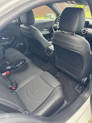 Balts Mercedes-Benz A 180 2020 Kauņa, ar dzinēja tilpumu 1.50 L un nobraukumu 177 tūkst. km par 19000 €, foto 8 vietnē AUTOMOTO.COM.LV