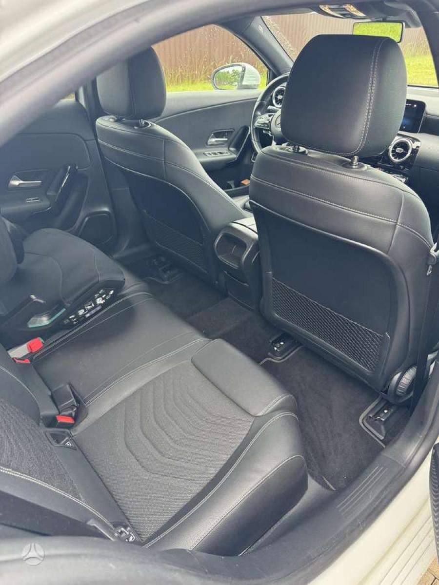 Balts Mercedes-Benz A 180 2020 Kauņa, ar dzinēja tilpumu 1.50 L un nobraukumu 177 tūkst. km par 19000 €, foto 8 vietnē AUTOMOTO.COM.LV
